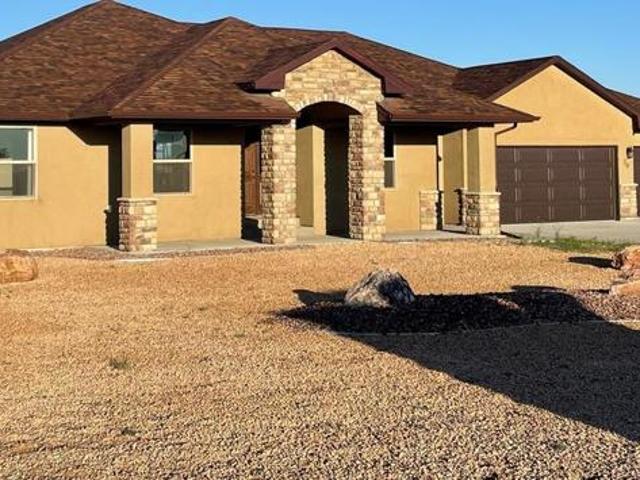 39 McCulloch Blvd W, Pueblo West, CO 81007