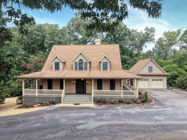 39 McCracken Cove Rd, Hayesville, NC 28904