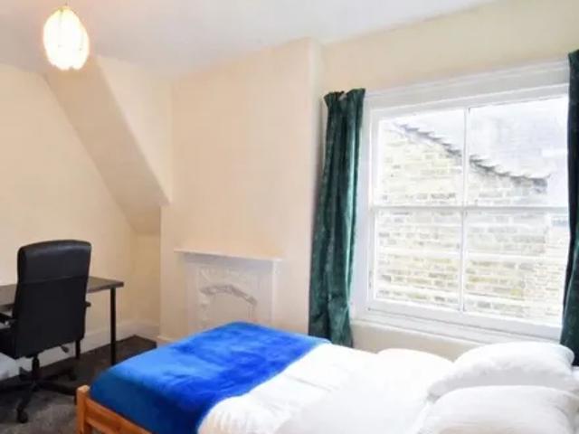 39 Madeley Road, London, W5 2LS, United Kingdom | Room for rent #165778567 | Rentberry