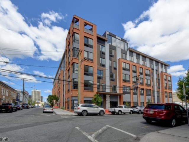 39 Madison St
