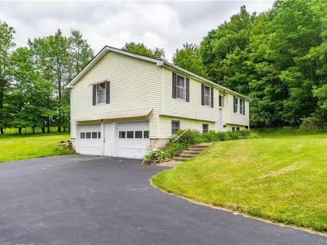 39 MAGER AVE, LIBERTY, NY 12754 Single Family Residence For Sa.