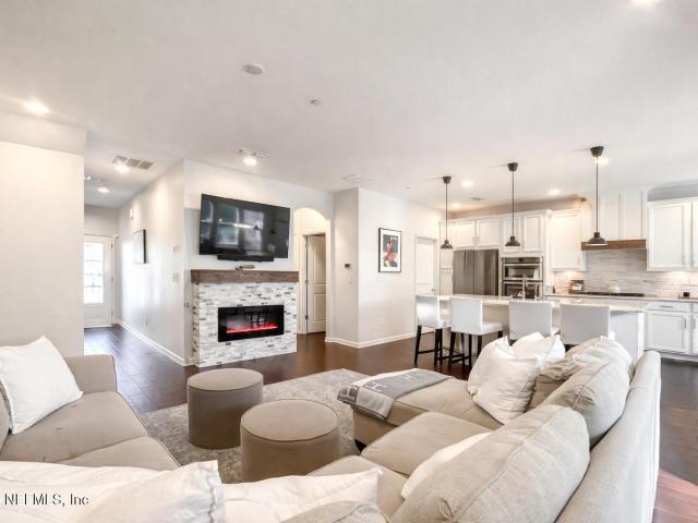 39 Magnolia Creek Walk, Ponte Vedra, FL 32081 | MLS #2137