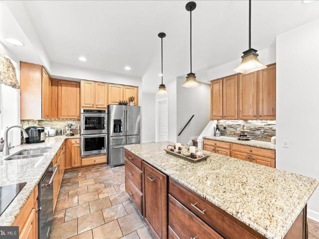 39 Maple Lane