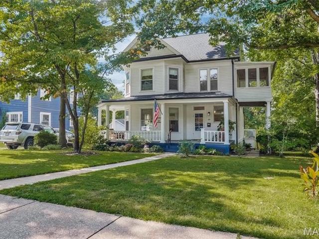 39 Marshall Pl, Webster Groves, MO 63119