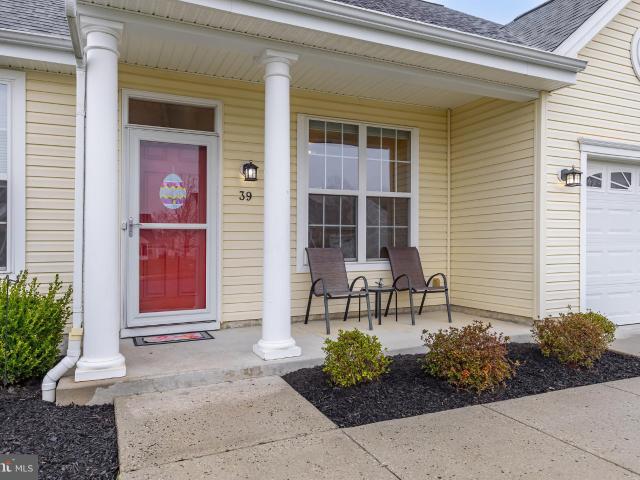 39 Meadowview Dr, Woodstown, NJ 08098 | MLS #NJSA2018 | Compass
