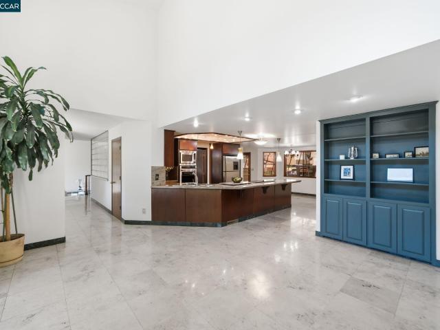 39 Mira Loma Rd