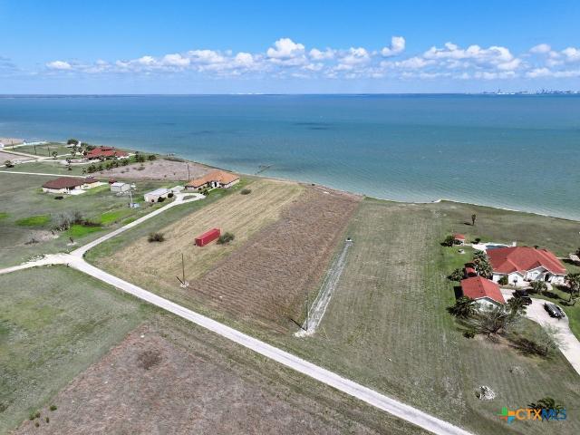 39 N Bay Shore Dr