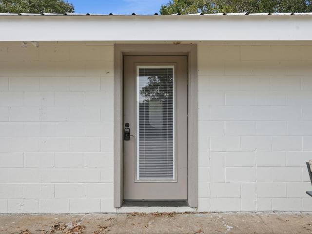 39 N Coran Dr