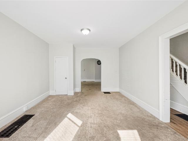 39 N Division Street