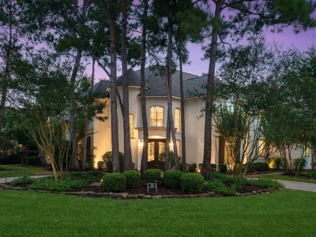 39 N Palmiera Circle