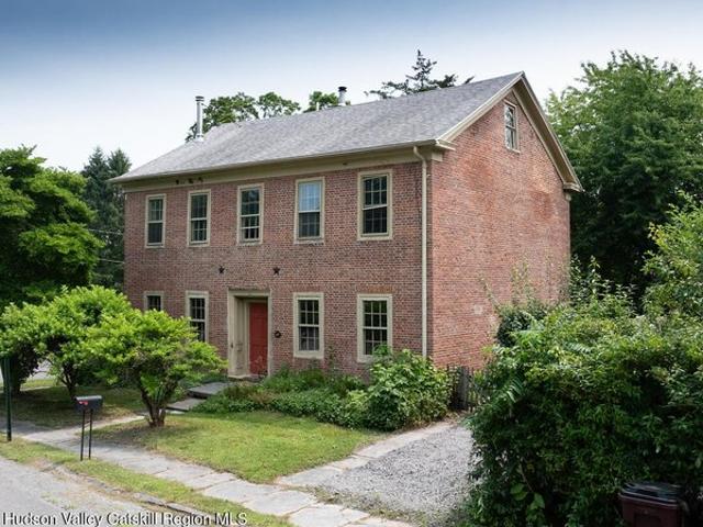 39 N Warren St, Athens, NY 12015