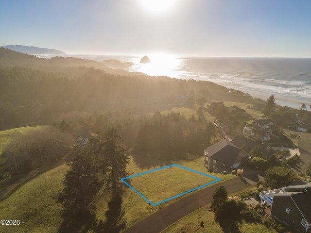 39 Nantucket Shores Southview Loop Dr, Pacific City, OR 97112
