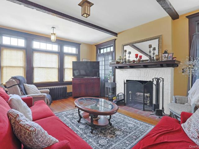 39 Neptune Avenue
