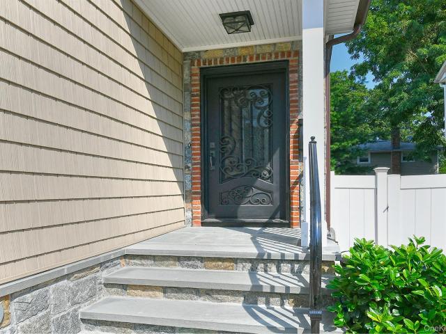 39 Nesaquake Avenue A