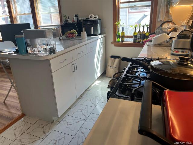 39 Notre Dame Ave, Hicksville, NY 11801 | MLS #994681 | Compass