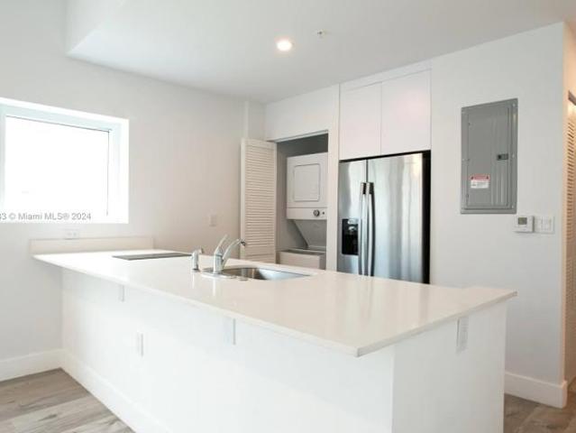 39 NW 7th Ave #406, Miami, FL 33128