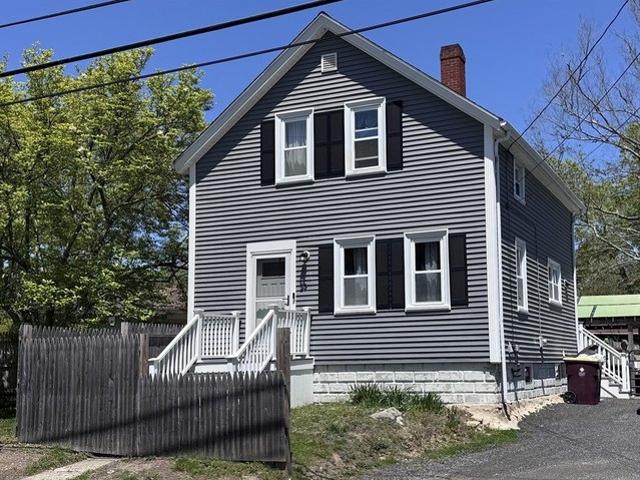39 Nyes Ln, Acushnet, MA 02743
