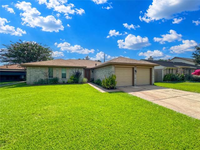 39 Oak Harbor Drive