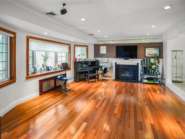 39 Oakdale Road