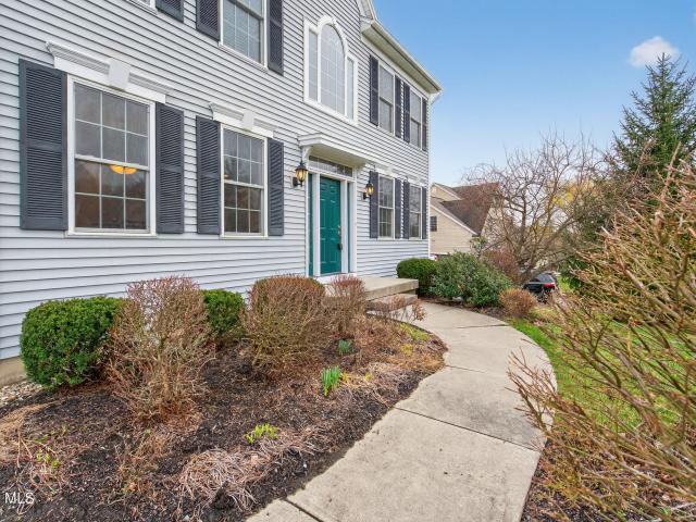 39 Outlook Dr S, Halfmoon, NY 12118 | MLS #202614 | Compass