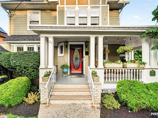 39 Overlook Avenue