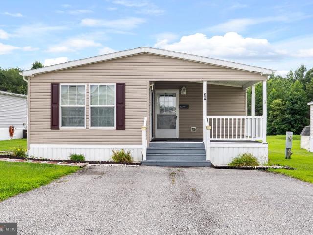 39 Queen Eleanor Drive