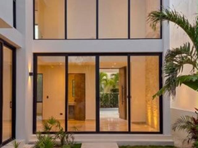 39 Retorno Riviera St, Tulum, TX 77776