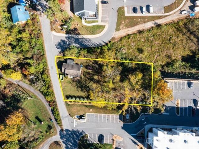39 Rocky Ridge Rd, Asheville, NC 28806