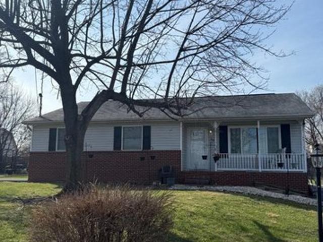 39 Rolling Meadows Dr, Martinsburg, WV 25404