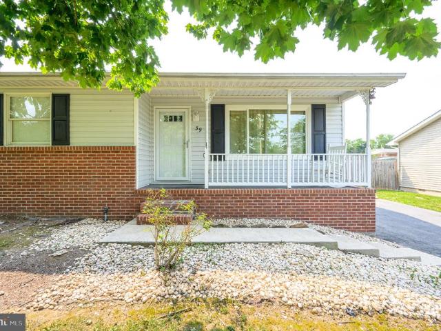 39 Rolling Meadows Drive