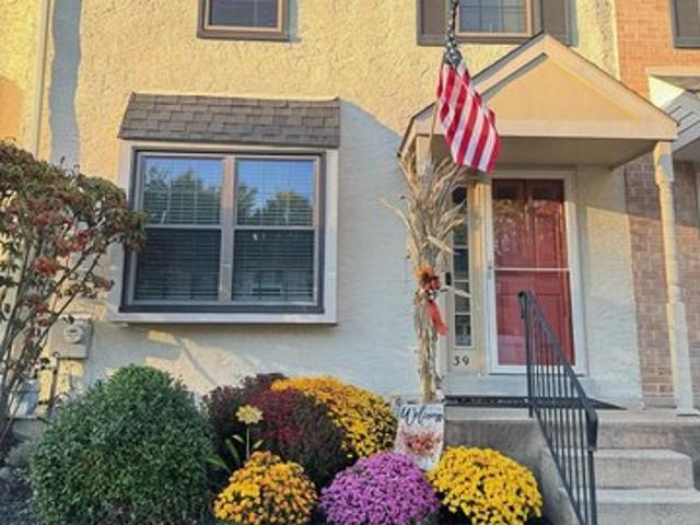 39 Ruth Rd, Brookhaven, PA 19015