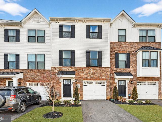 39 Sage Way, Mount Laurel, NJ 08054 | MLS #NJBL2103 | Compass