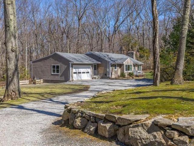 39 Seventy Acre Rd, Redding, CT 06896