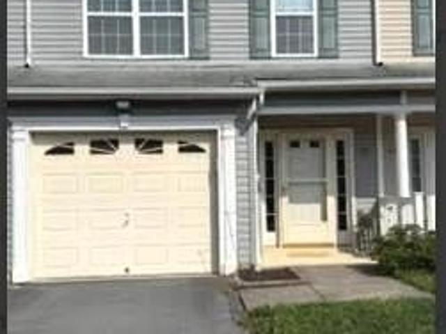 39 Sophie Ln, Bunker Hill, WV 25413