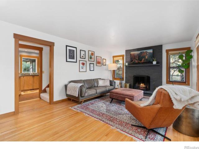 39 Spring Lane