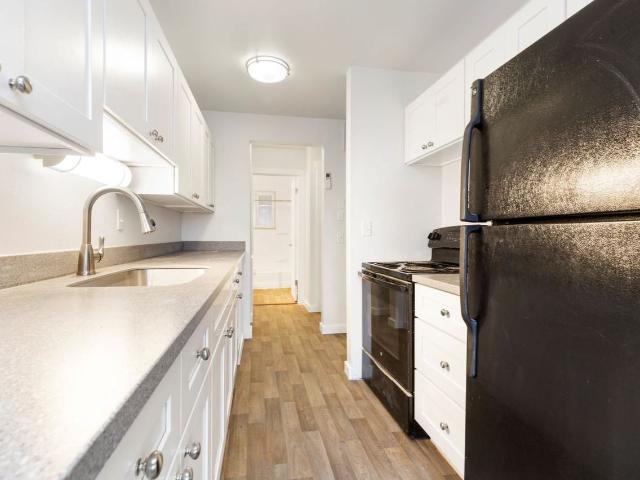 39th Ave Flats 2 Bedroom Apartment for Rent at 5231 39th Ave S, Seattle, WA 98118 Columbia City