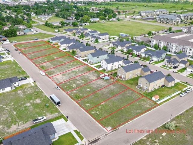 39th St E, Williston, ND 58801