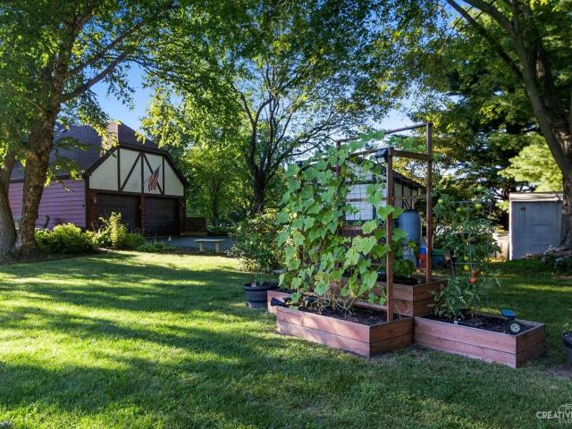 39W089 Adobe Ridge