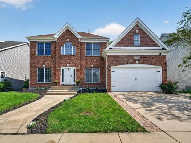 39W240 E Mallory Dr, Geneva, IL 60134