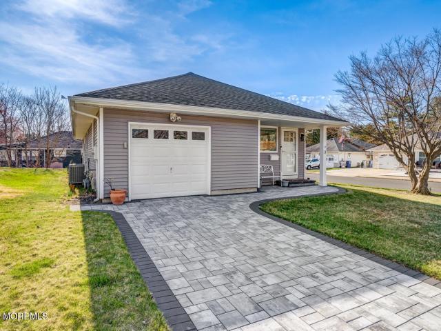 3 Mt Katadin Dr, Toms River, NJ 08753 | MLS #22608 | Compass