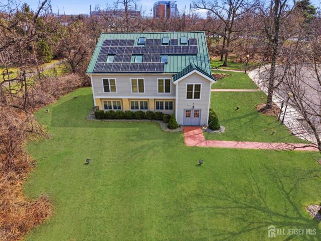 3 Mapleton Road 3 1