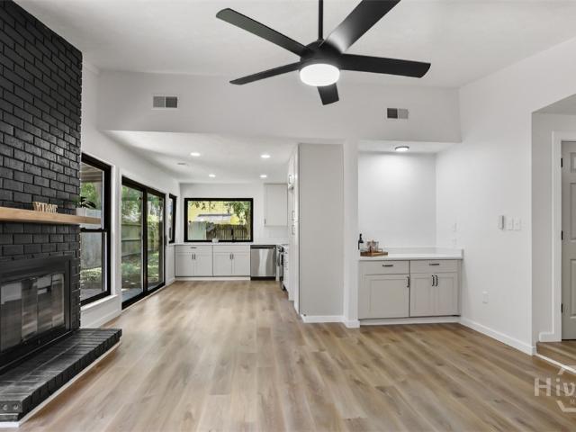 3 Marseilles Court