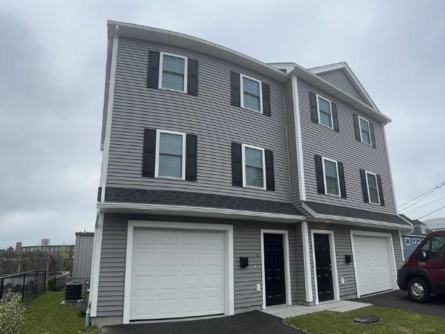 3 Marshall St, Unit 3, Lowell, MA 01851 | MLS #73492