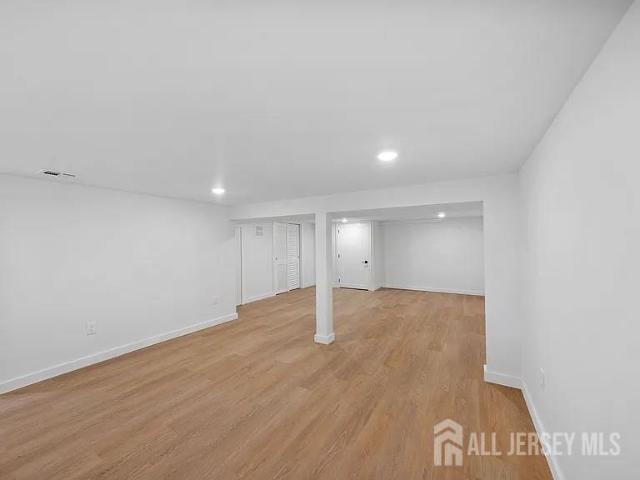 3 Meadow Road 1