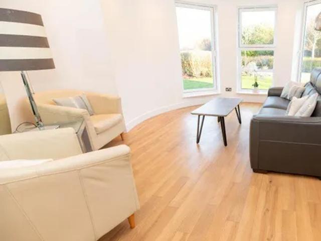 3 Meggetland View, City of Edinburgh, EH14 1XS, United Kingdom | 2 bed apartment for rent #139622774 | Rentberry