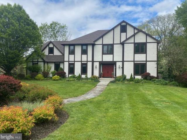 3 Millstone Ct, New Hope, PA 18938