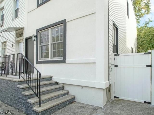 3 Minerva St