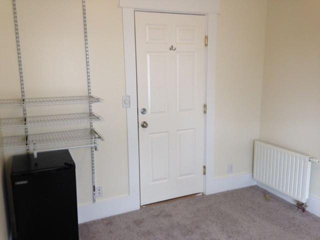 3 Minute Walk to UW Campus! 1 Bedroom Apartment for Rent at 4736 18th Ave Ne, Seattle, WA 98105 University District