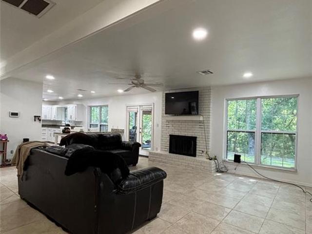 3 N Gilpin Avenue