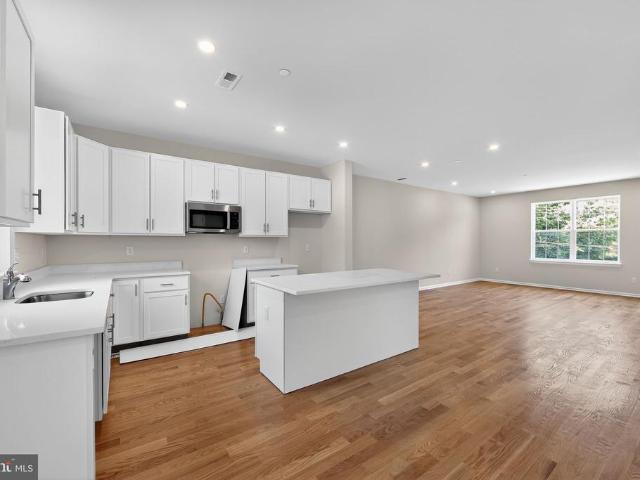 3 N Girard Avenue # 101